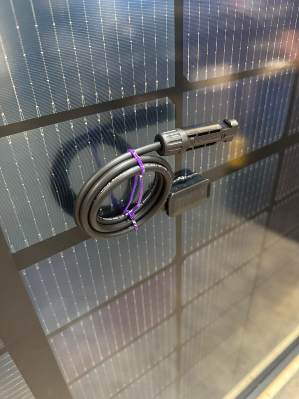 450W Solar Fabrik Mono S4 Halfcut | Trend Full Black Bifaziales Doppel